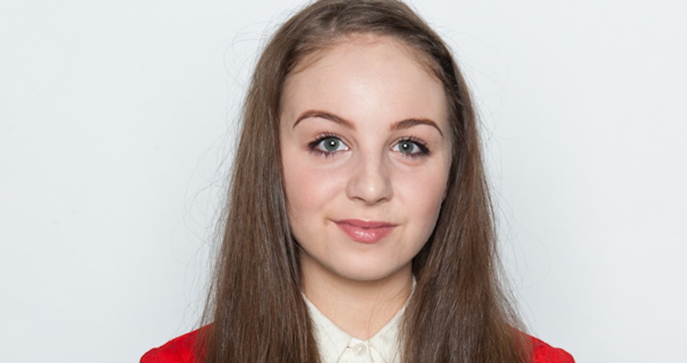 Eastenders Mimi Keene Is Unrecognisable In Netflixs Sex Education